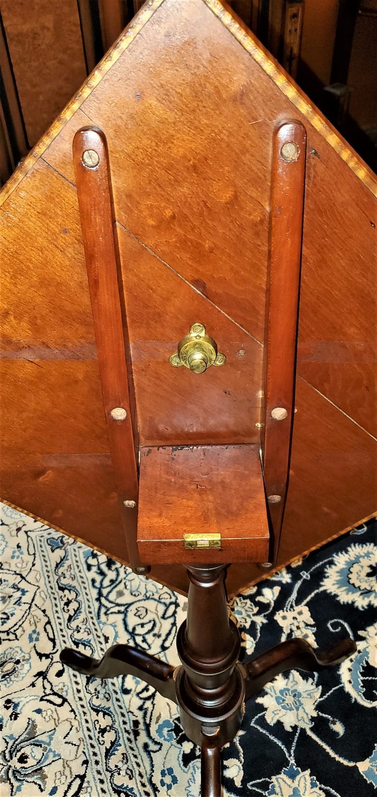 Early 19C American Sheraton Tilt top Table of neat proportions ...