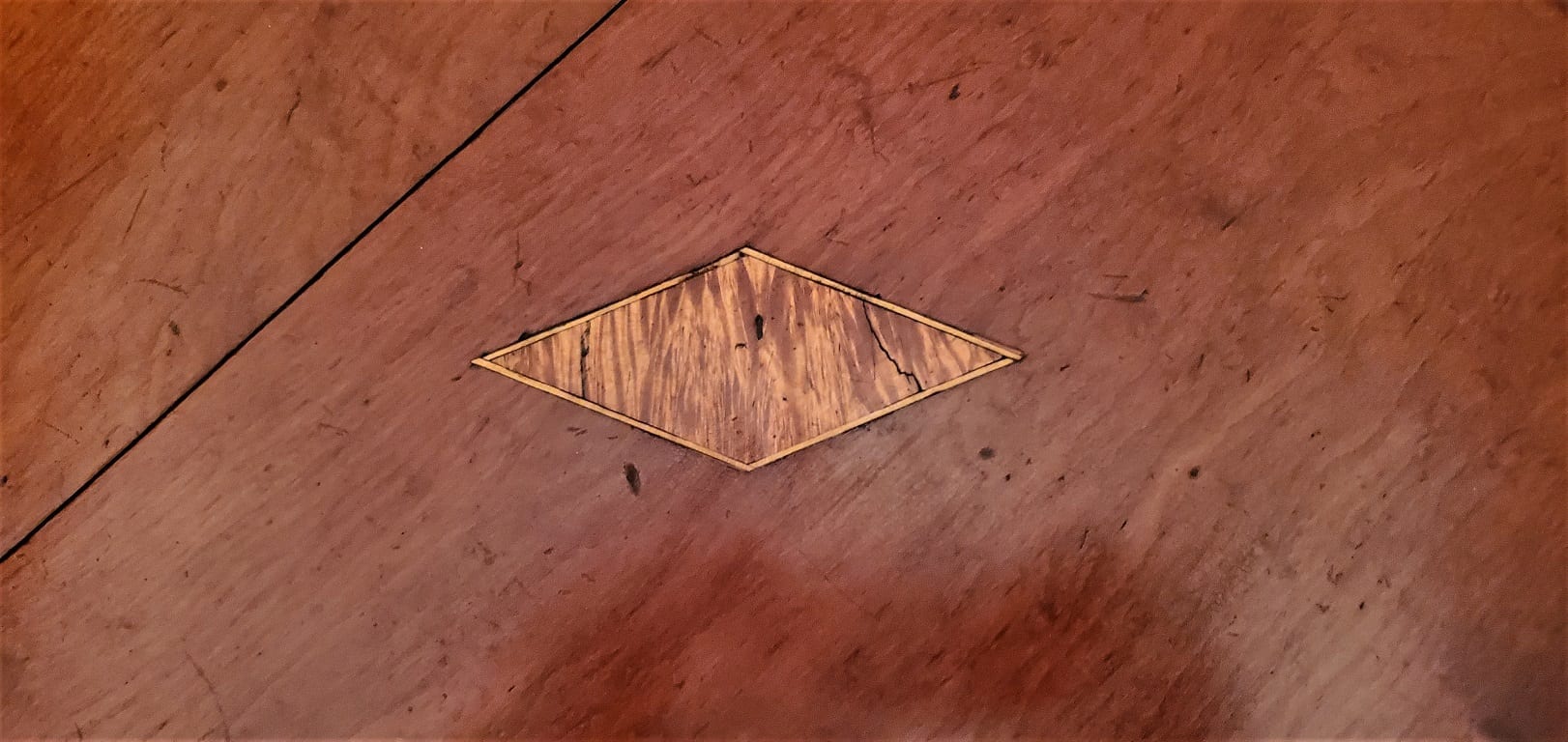 Early 19C American Sheraton Tilt top Table of neat proportions ...