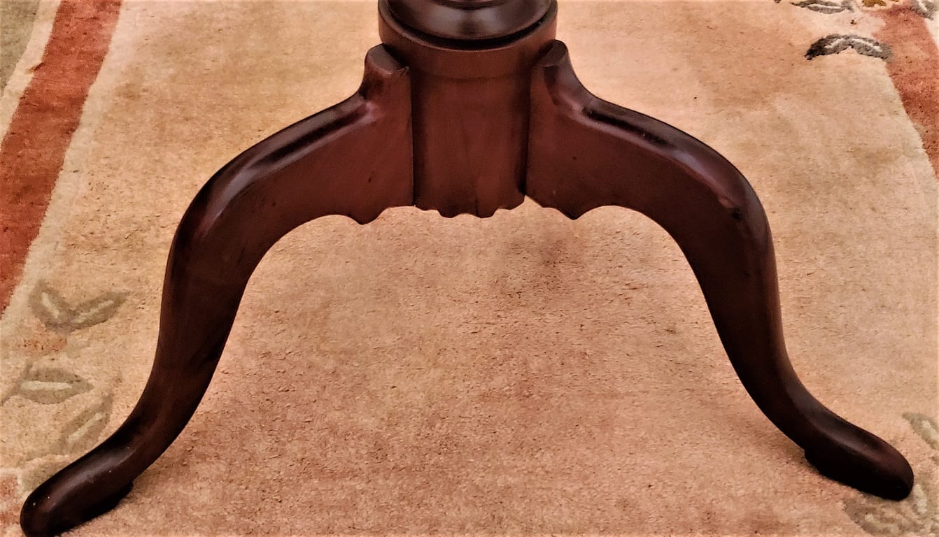 Early 19C American Sheraton Tilt top Table of neat proportions ...